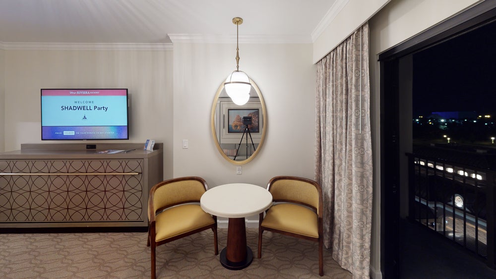 Deluxe Studio: Disney's Riviera Resort - DVC Fan