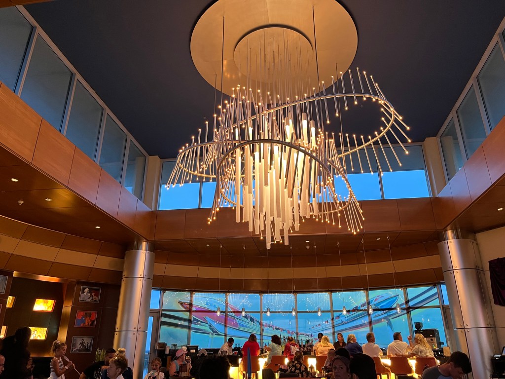 How to Visit Top of the World Lounge - DVC Fan